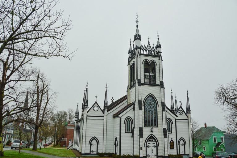 16 Fantastic Things to do in Lunenburg You Won't to Miss