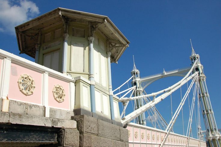 22 de poduri celebre din Londra de către un londonez i Boutique ...