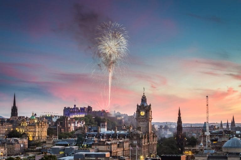 11 Spectacular Places for you to experience the Sunset Edinburgh style
