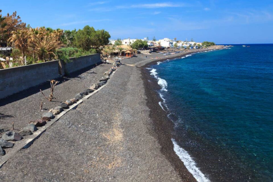 8 Santorini Greece Black Sand Beaches (2023) You'll Love I Boutique ...